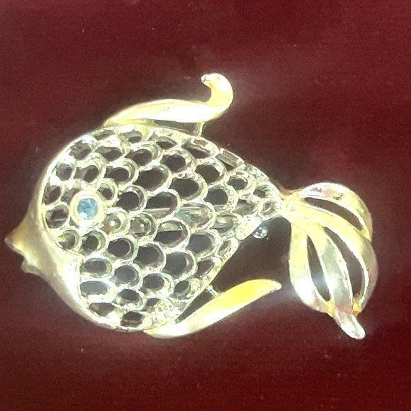 JJ (Jonette Company) | Jewelry | Vintage Signed Jj Silver Tone Scaled ...